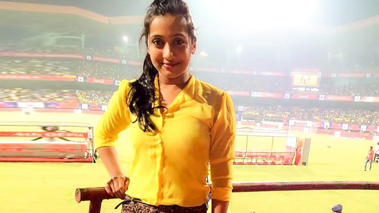 Poojitha Menon Indian film actress New Photo Shoot 2017 | Top 10 Plus ...