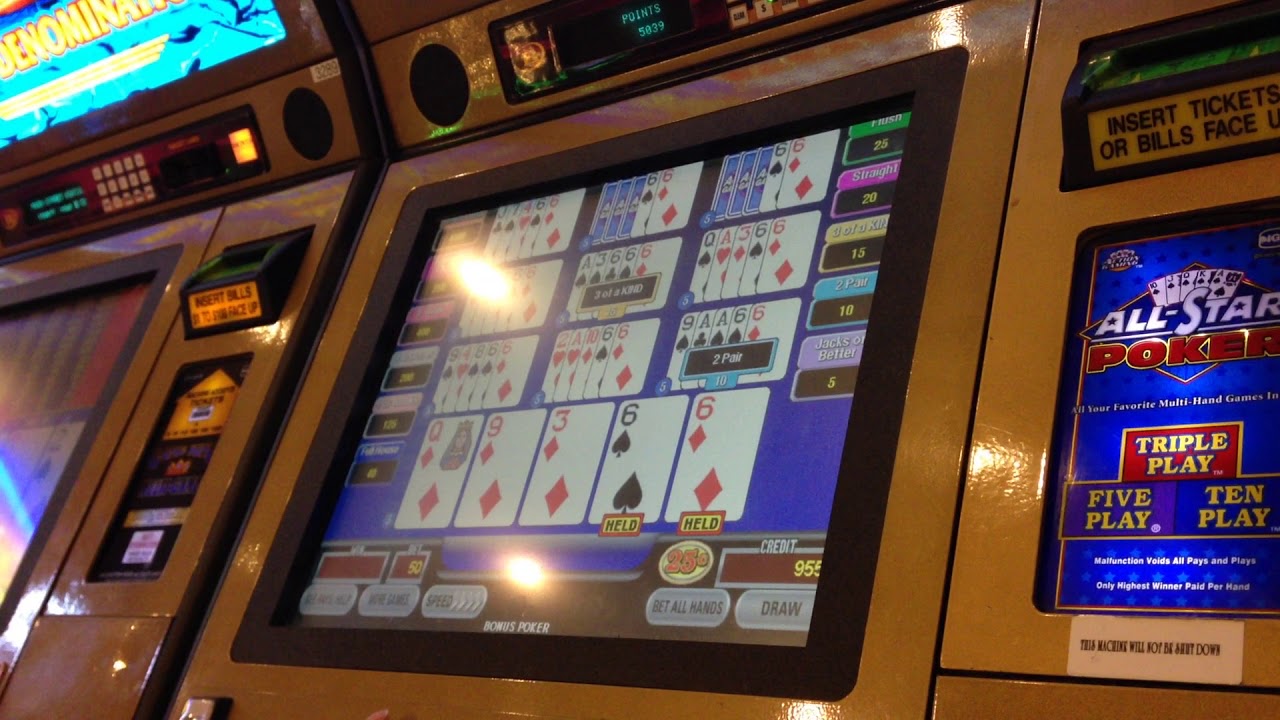 Quad Queen 10 Play Video Poker - YouTube