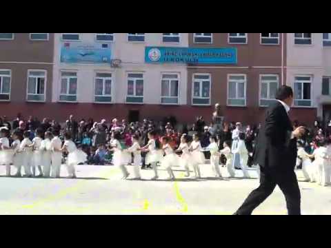 23 nisan penguen dansı