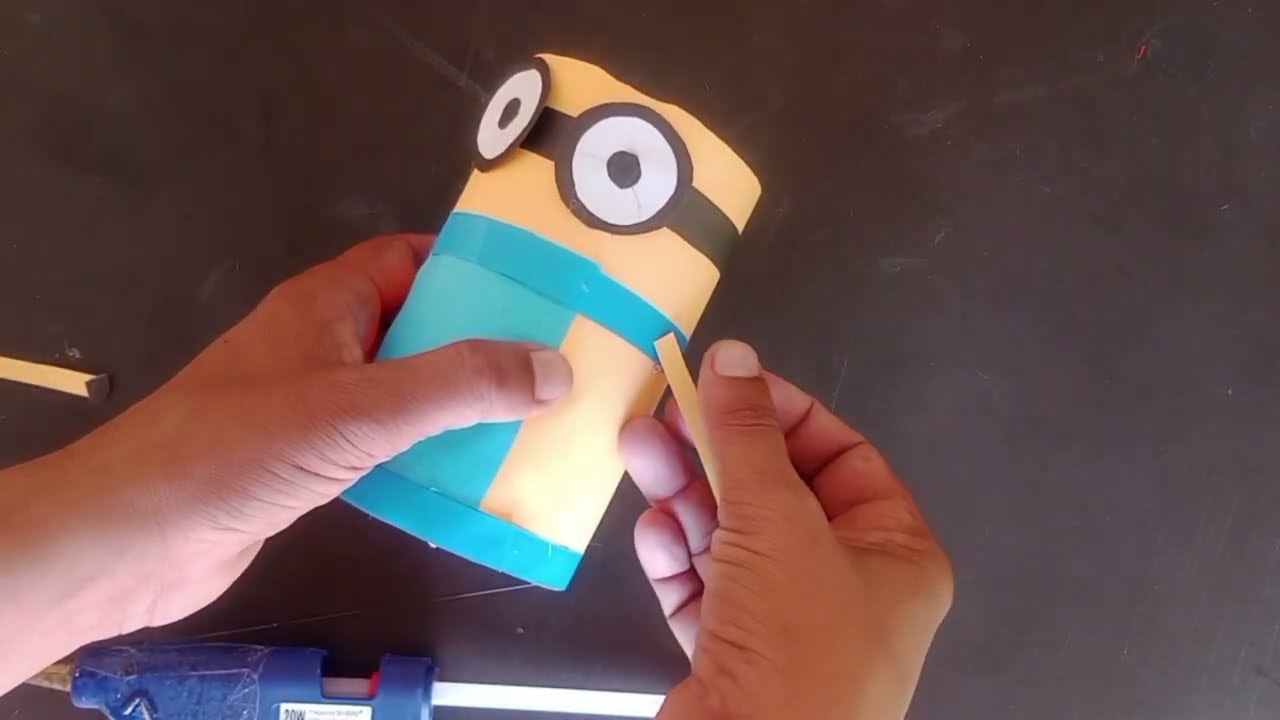 How to make a paper Pencil dari botol bekas / DIY paper pencil box idea ...