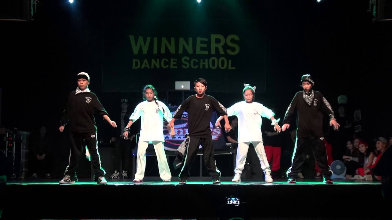 2013'10.17 WINNERS DANCE SCHOOL BIG PARTY LITTLE WINNERS - YouTube