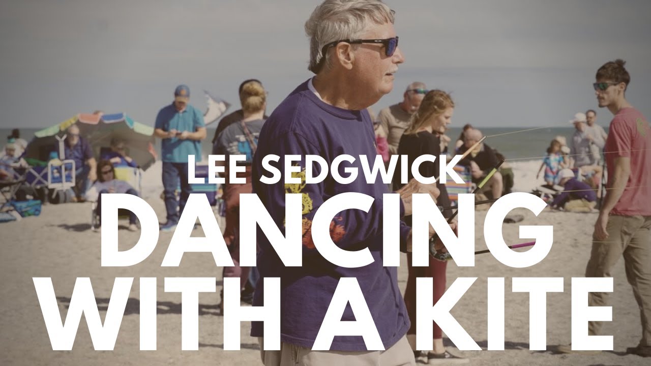 Lee Sedgwick plays with a YFO kite at Cape Fear Kite Festival - YouTube