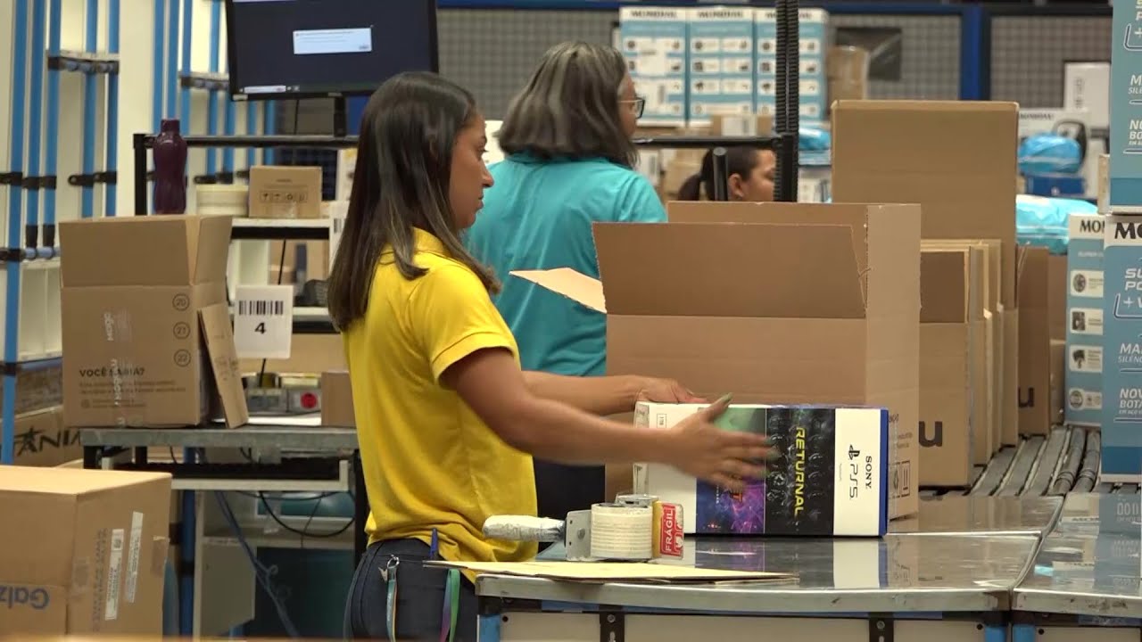 Estão abertas vagas de empregos temporários para o fim de ano - YouTube