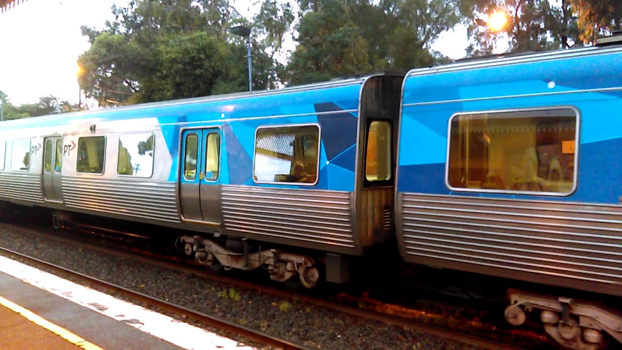 A Saturday night on the Upfield line and more - YouTube