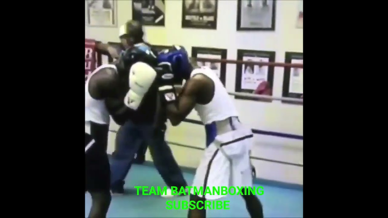 FLOYD MAYWEATHER VS DEMARCUS CORLEY CLASSIC SPARRING - YouTube