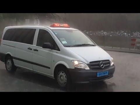 Tca taxi busje bij Novotel Hotel Amsterdam - YouTube