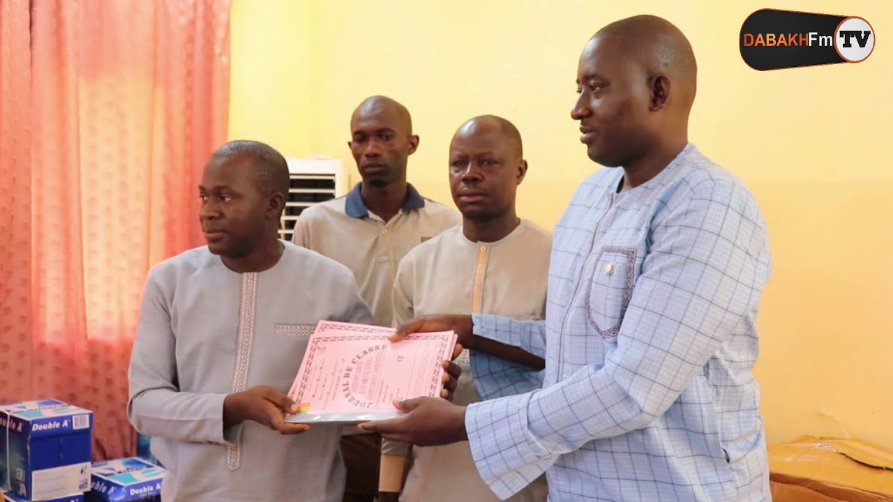 Le maire de Chérif Lo procède à la traditionnelle remise des ...