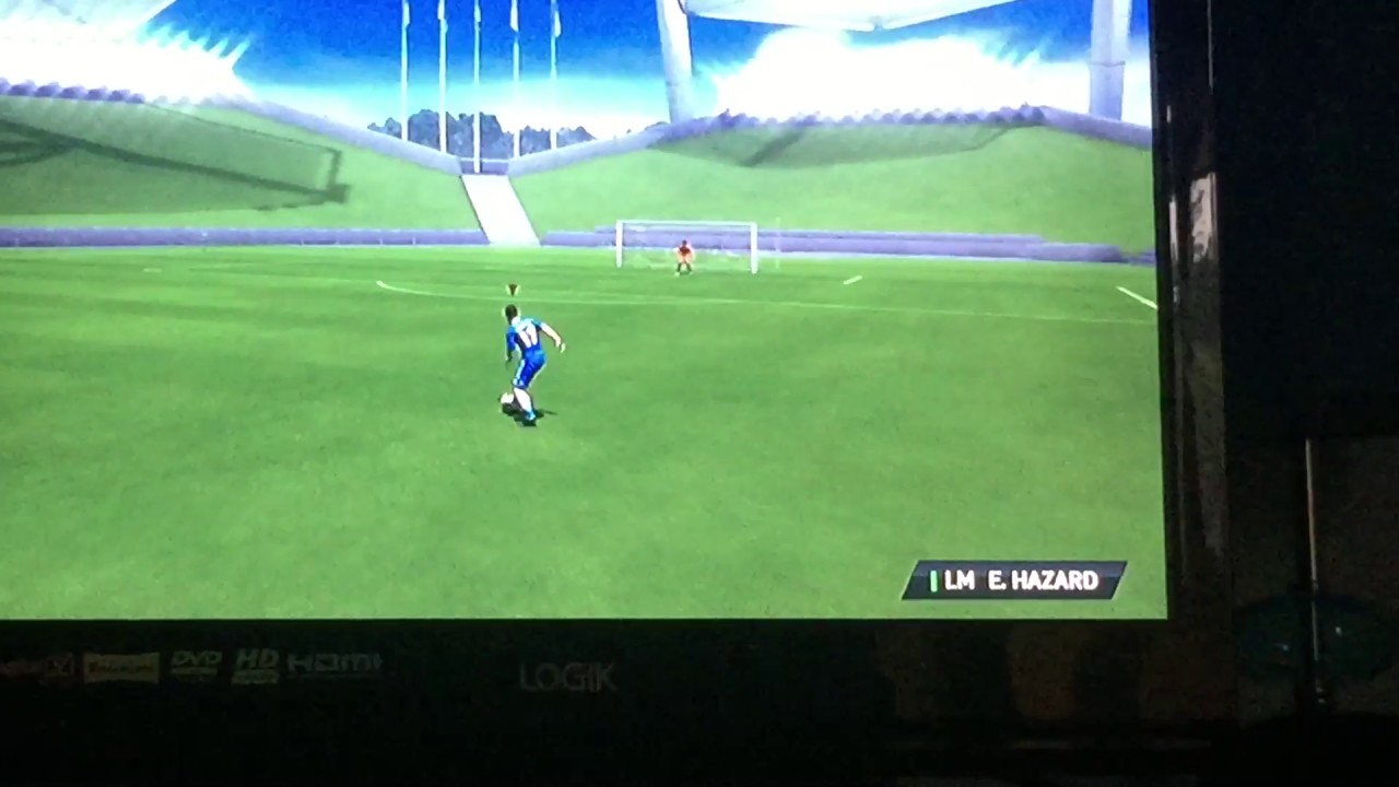 Retro Fifa 14 Practice Arena Eden Hazard - YouTube
