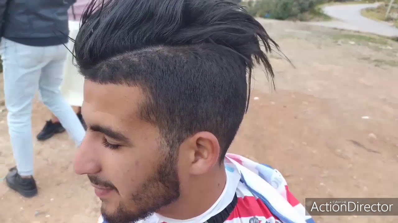 La coiffeur en Algérie dans un espace ouvert - YouTube