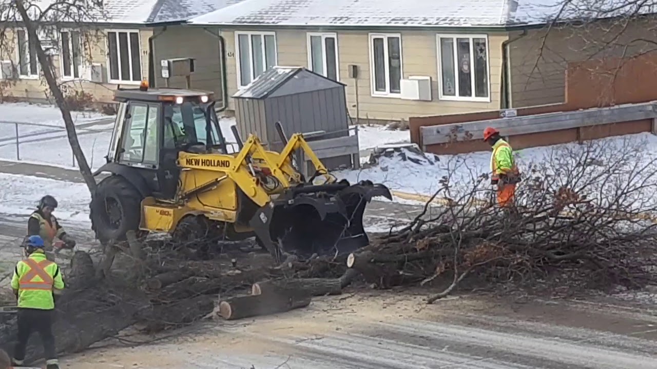 Road maintenance in winter. - YouTube