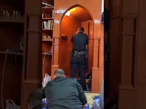 American Police Officer Recites Adhan