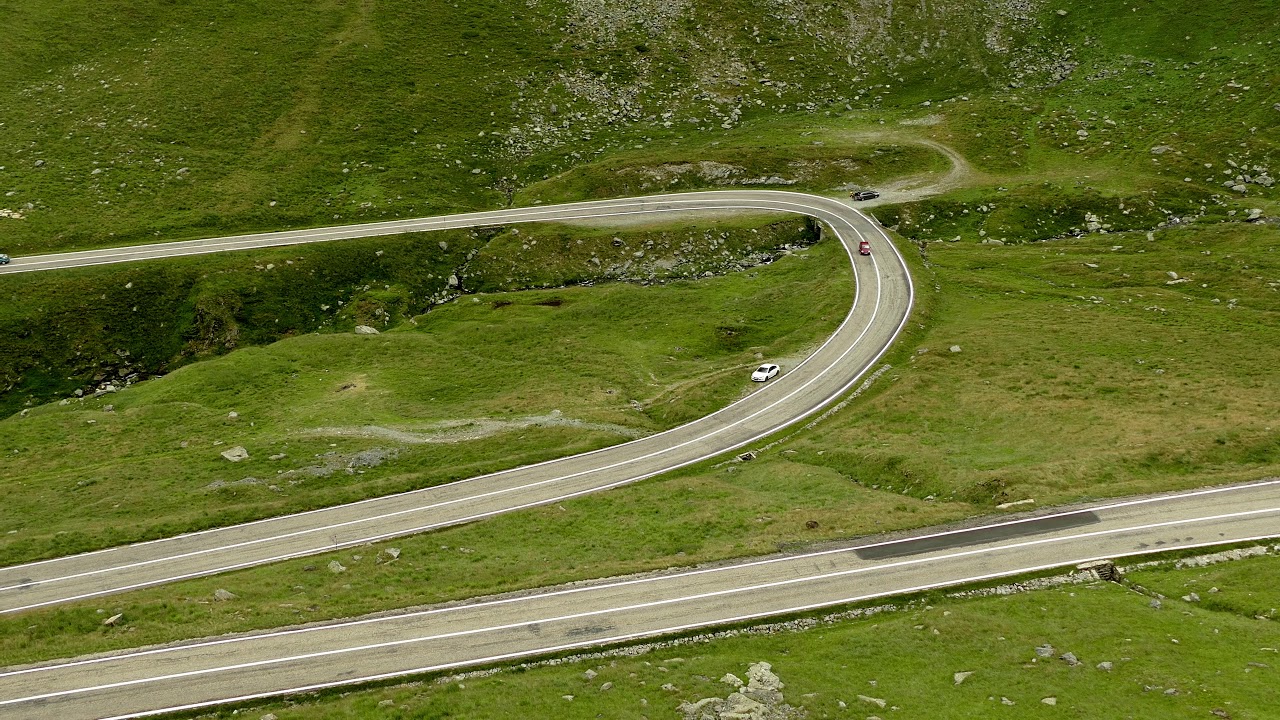 Panoráma a Transzfogaras déli oldalán 4K! - YouTube