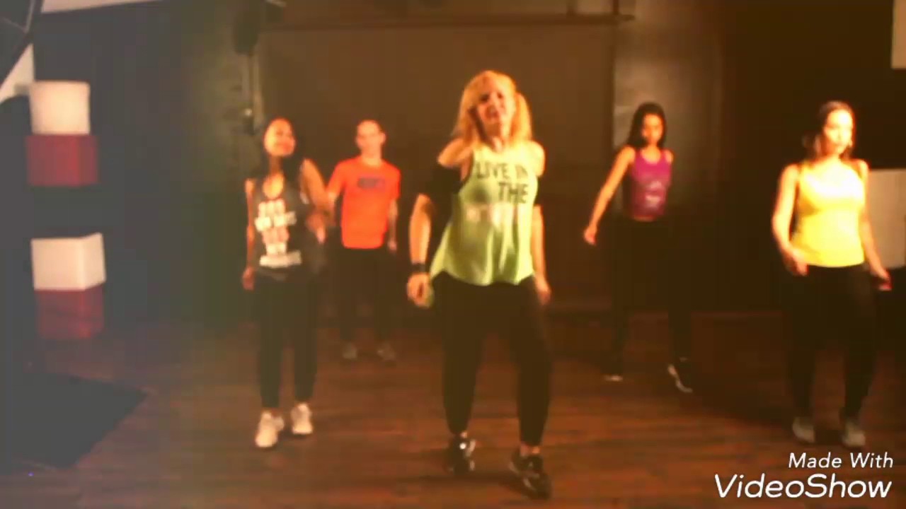 Despacito by Luis Fonsi ft Daddy Yankee - Dance Fitness - YouTube