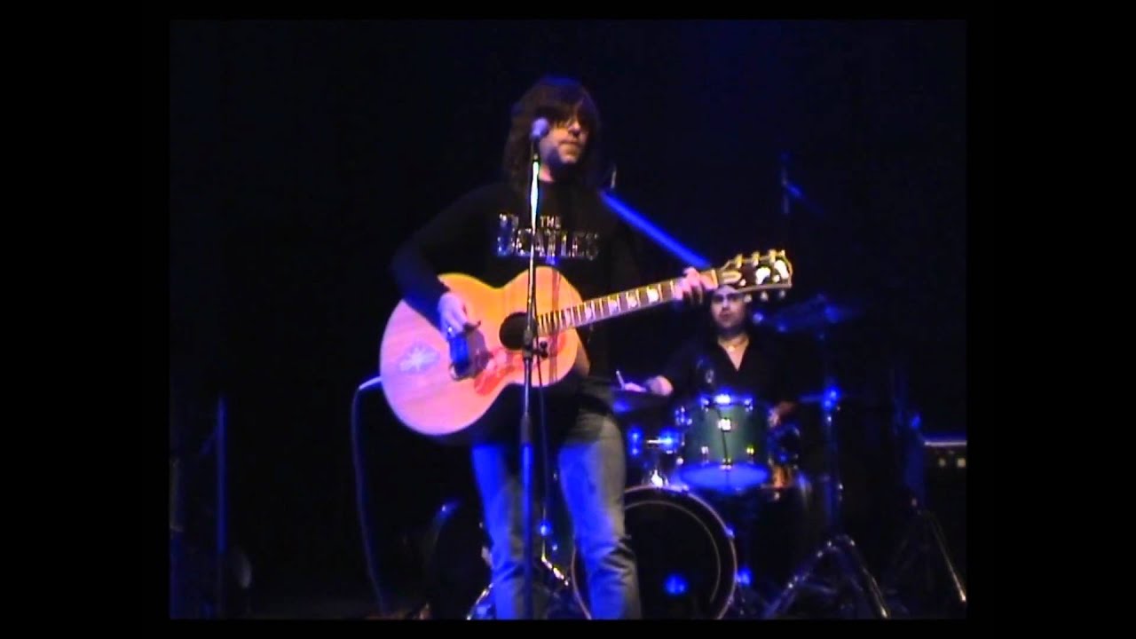 The Beatles "I'm Only Sleeping" Live From The Skelters - YouTube