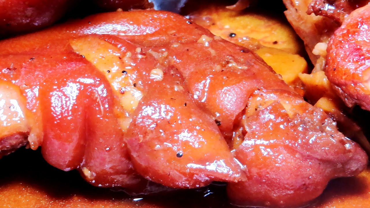 Cooking Pig's Leg with Ginger - Braised Pig Legs - YouTube