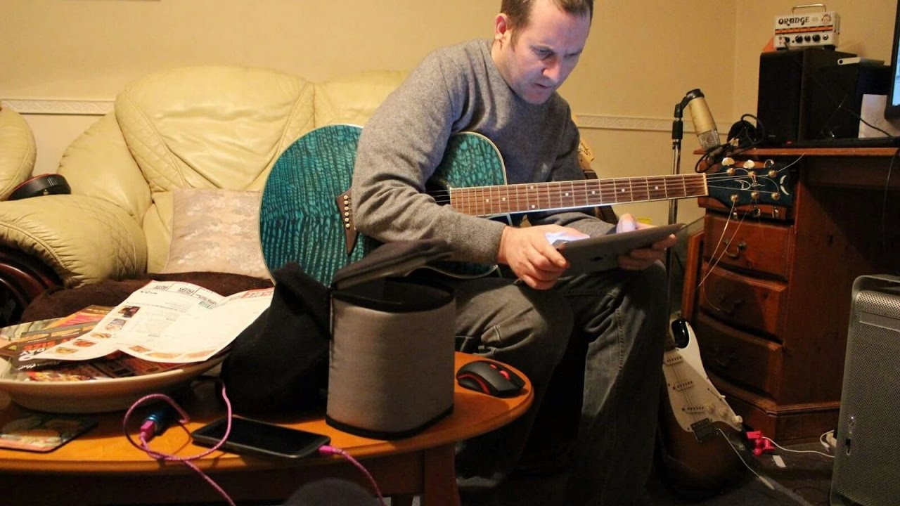 Busking in my living room - A Paul Yarnell Original - YouTube