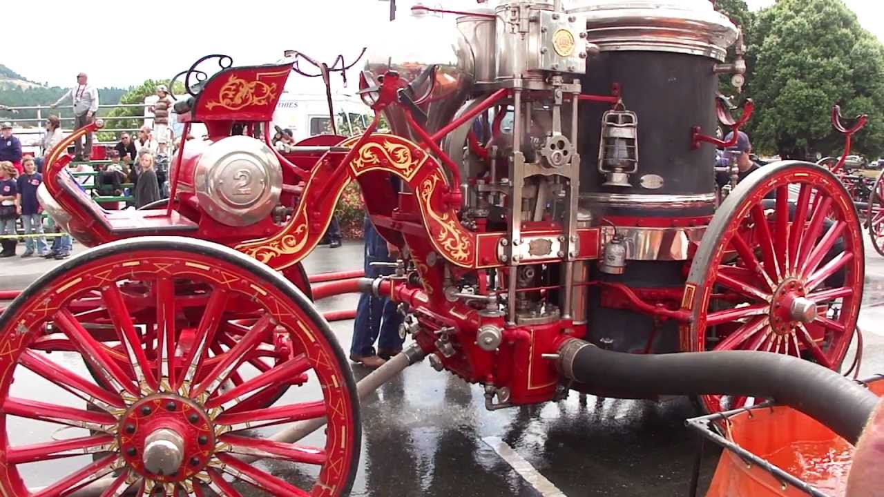 Eureka Fire Steam Pumper at Blue Lake Muster - YouTube
