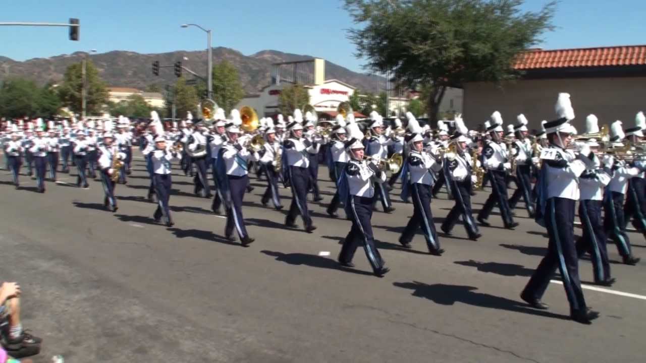Crescenta Valley HS - Bravura - 2011 Azusa Golden Days Parade - YouTube