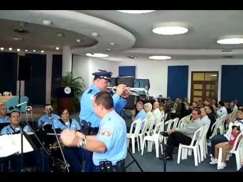 El Sgto. Axel Valencia en la Trompeta "Amarte Solo a Ti Señor" con la ...