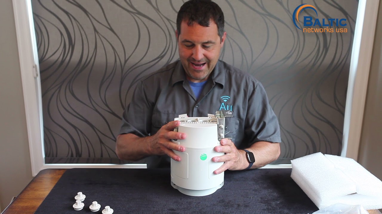 Unboxing the Siklu Terragraph MultiHaul N366 and T265 - YouTube