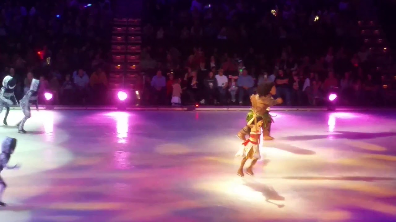 Disney on Ice, your welcome from Moana movie - YouTube