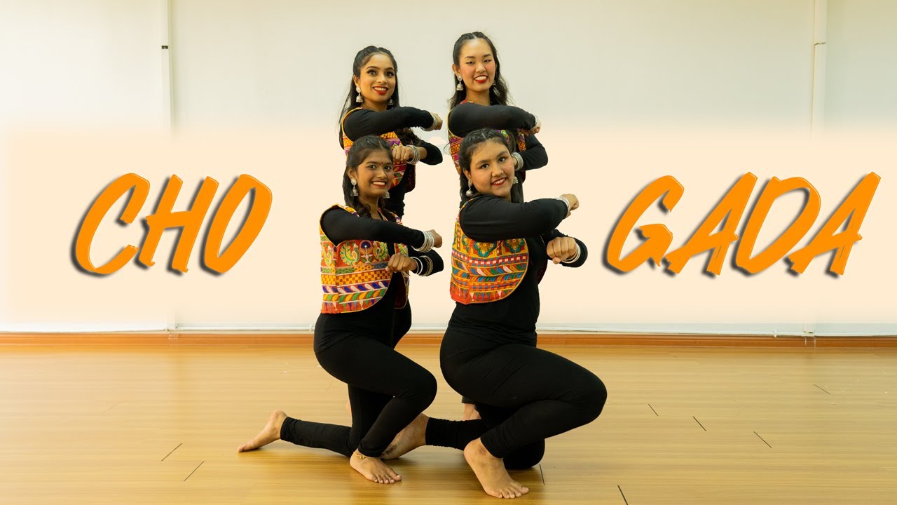 Chogada | Bollywood Beginner Class | BollyOn - YouTube