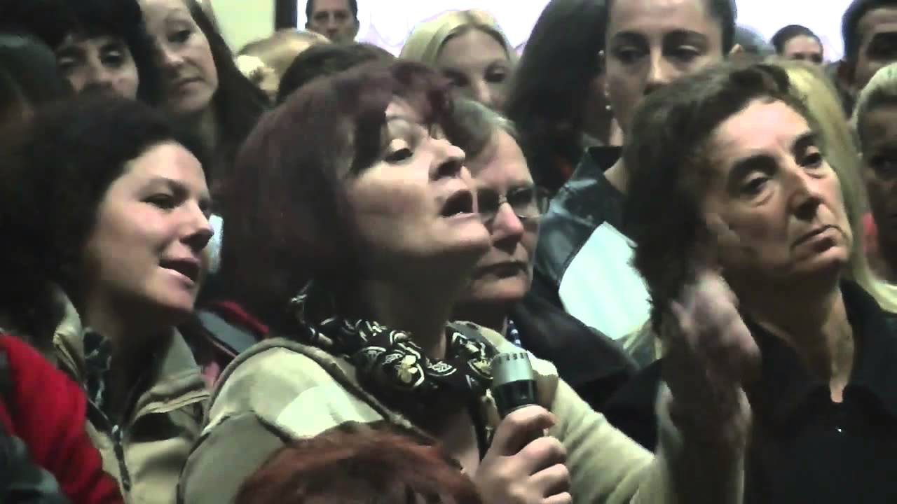 Radnica (Štrajk Prvi Maj Pirot 29.09.2014.) - YouTube