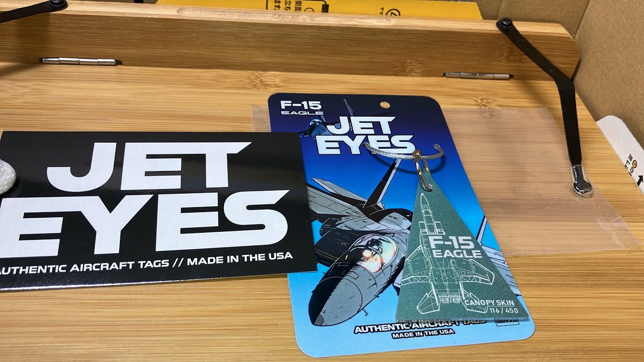 “Unboxing”JET EYES Tag using part of F-15 canopy frame ジェットアイズ F-15の ...