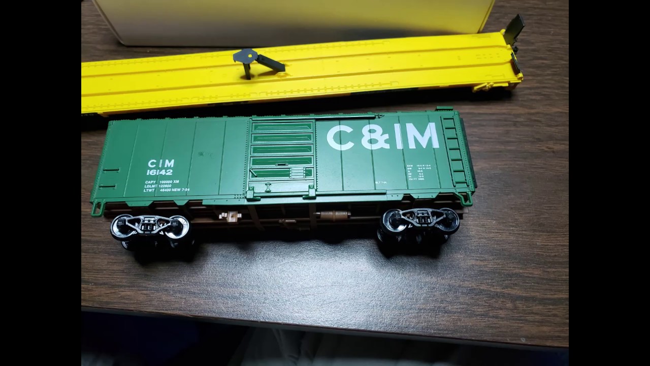 Pullman PS 1 Boxcar Chicago & Illinois Midland - YouTube