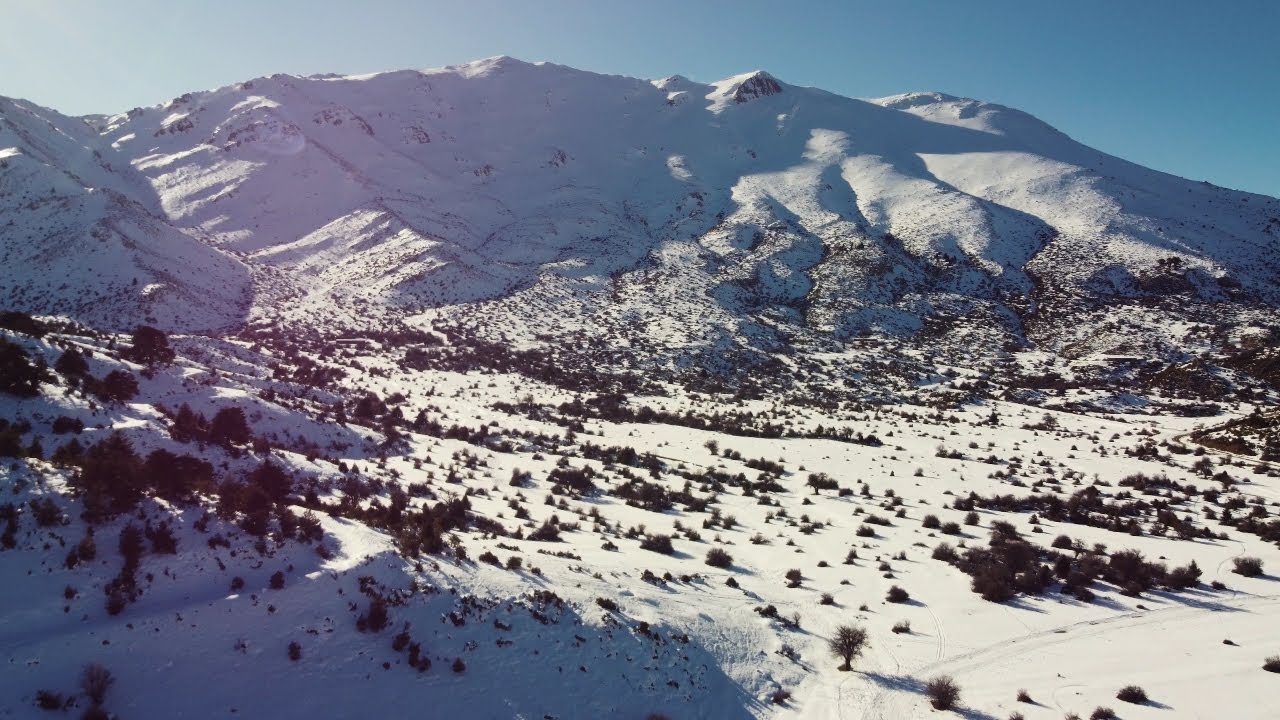 Snowboard & Ski in Greece - YouTube