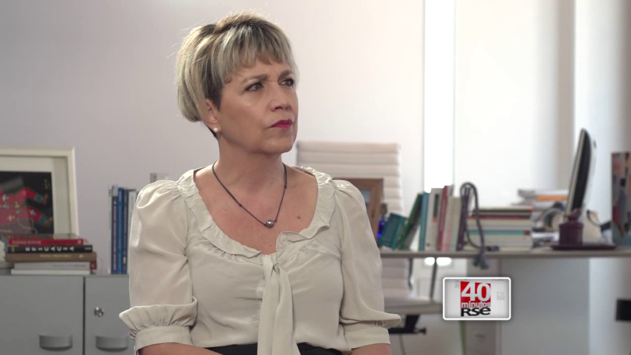 [40 minutos de RSE] Diálogo entre Alessandra Minnicelli y la Fundacion ...