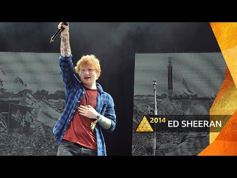 Ed Sheeran - Thinking Out Loud (Glastonbury 2014)