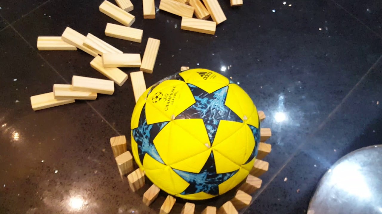 Domino master double deca ball - YouTube