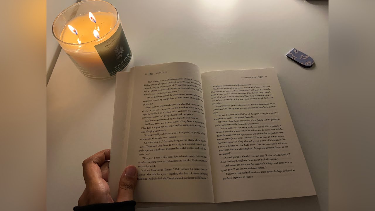 a cozy late night read with me 🌙 30 mins real-time - YouTube