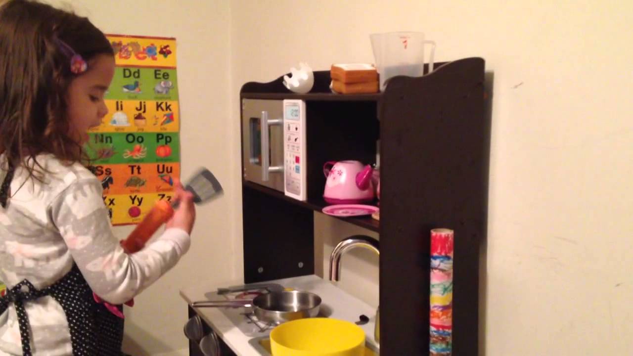 Gia's Cooking Show - YouTube