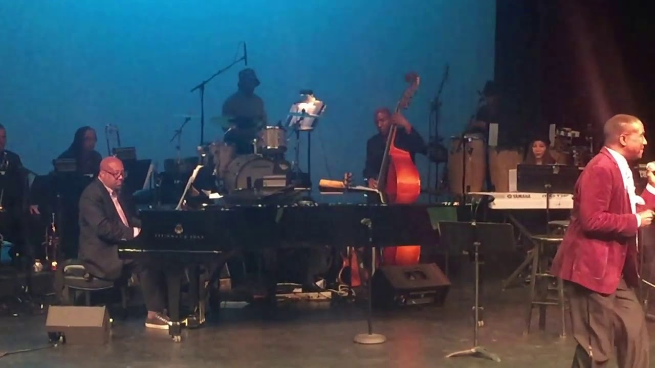 Louis Price "It Don't Mean A Thing If It Ain't Got That Swing" - YouTube