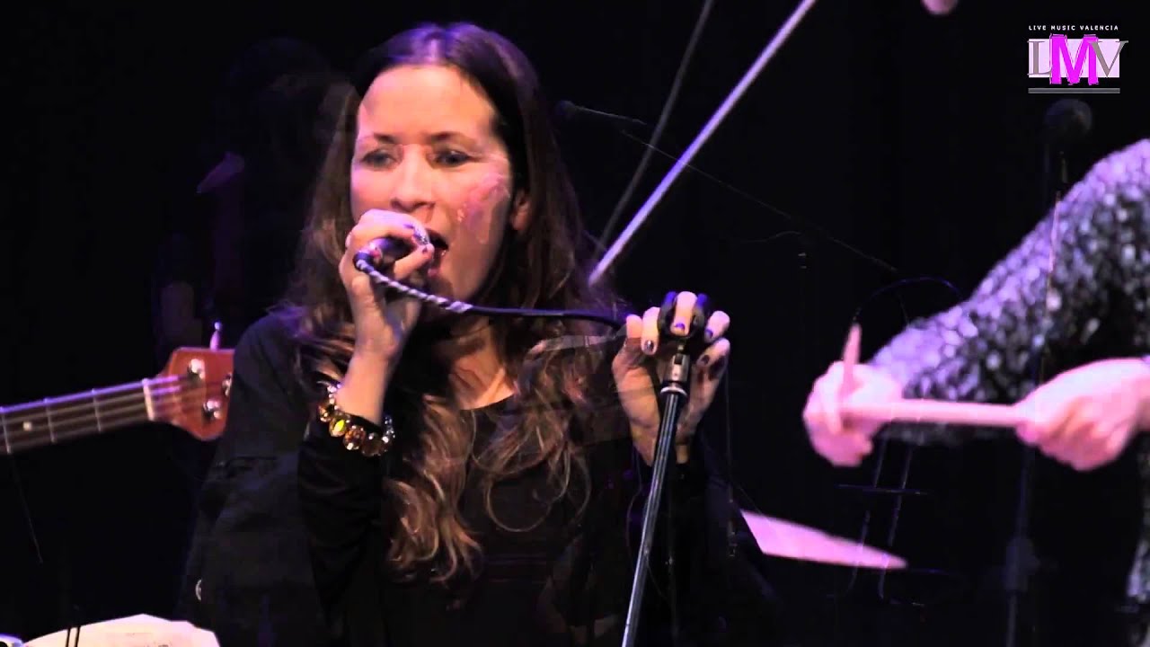 Emma Get Wild - 'Counting Magpies All The Way Home' live - YouTube