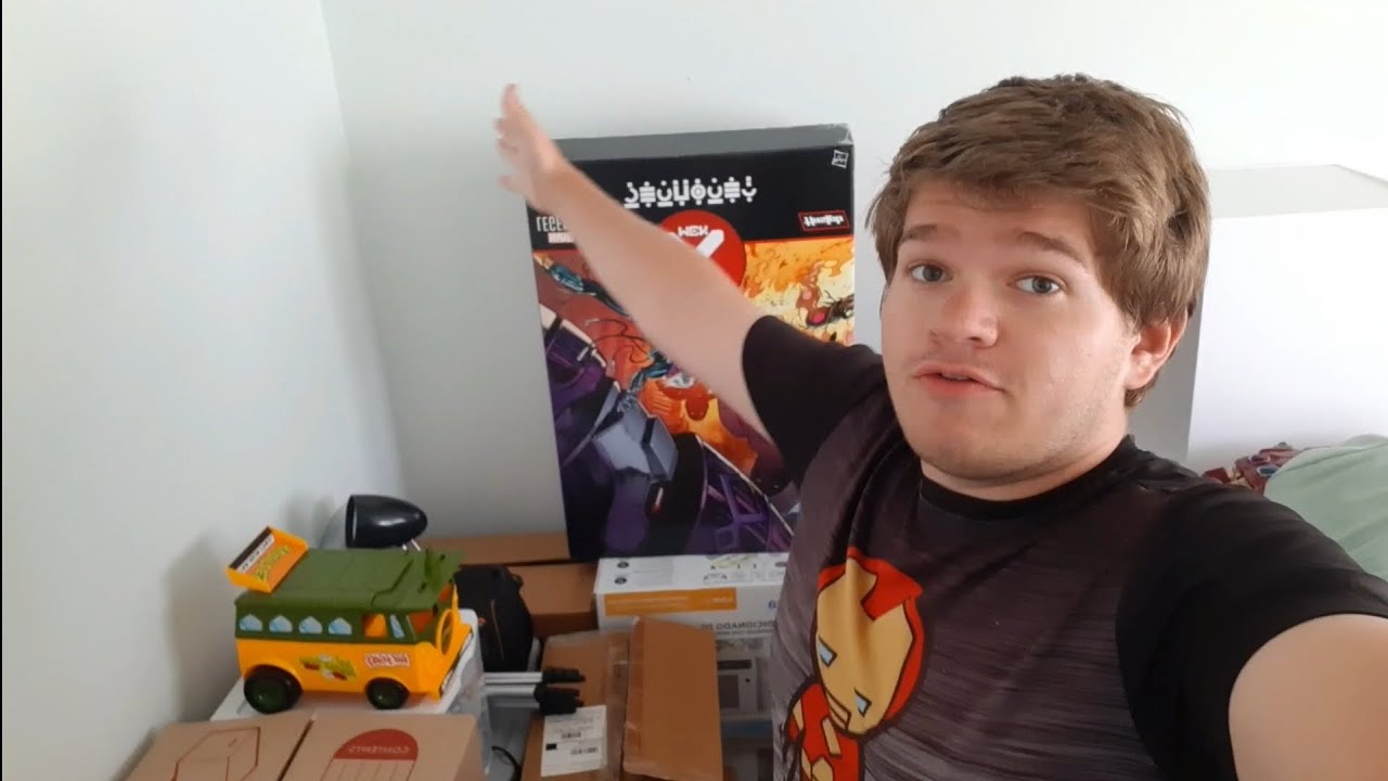 Setting Up My NEW Marvel Legends/Action Figure Display - Part 1 - YouTube