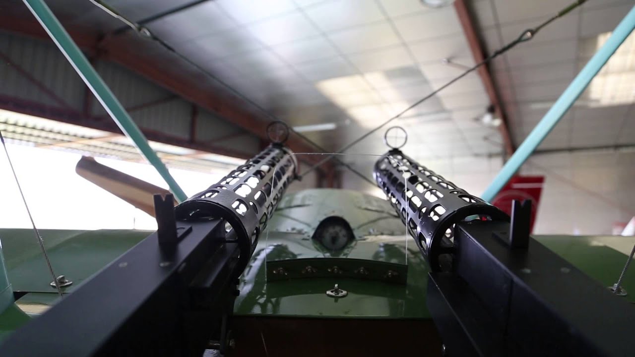Spandau lmg 08 15 on fokker dr1 - YouTube