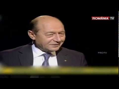 Basescu catre Putin: Încetaţi orice joc pe teritoriul Moldovei - YouTube