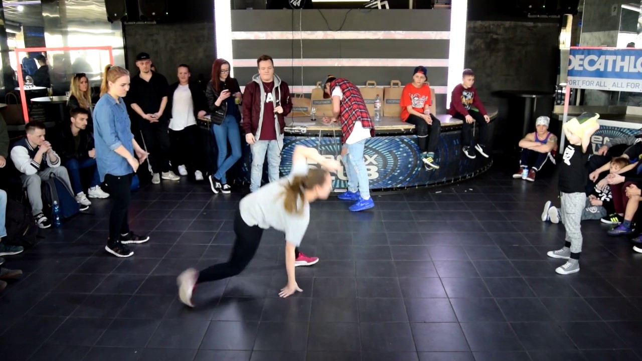RiNG street dance battle//Bboying kids//battle 1 - YouTube