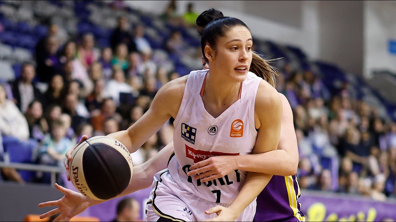 Emma Clarke highlights vs Melbourne (round eight) - YouTube