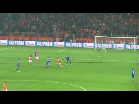 Burak Yılmaz'ın Schalke'ye Attığı Gol (Tribün Çekimi - Fan Footage)