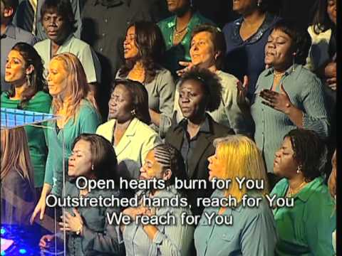 Calvin Nowell singing the Welcome Song - YouTube