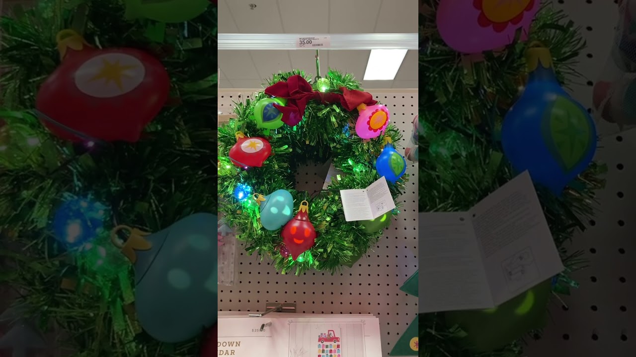 Talking wreath #christmas - YouTube