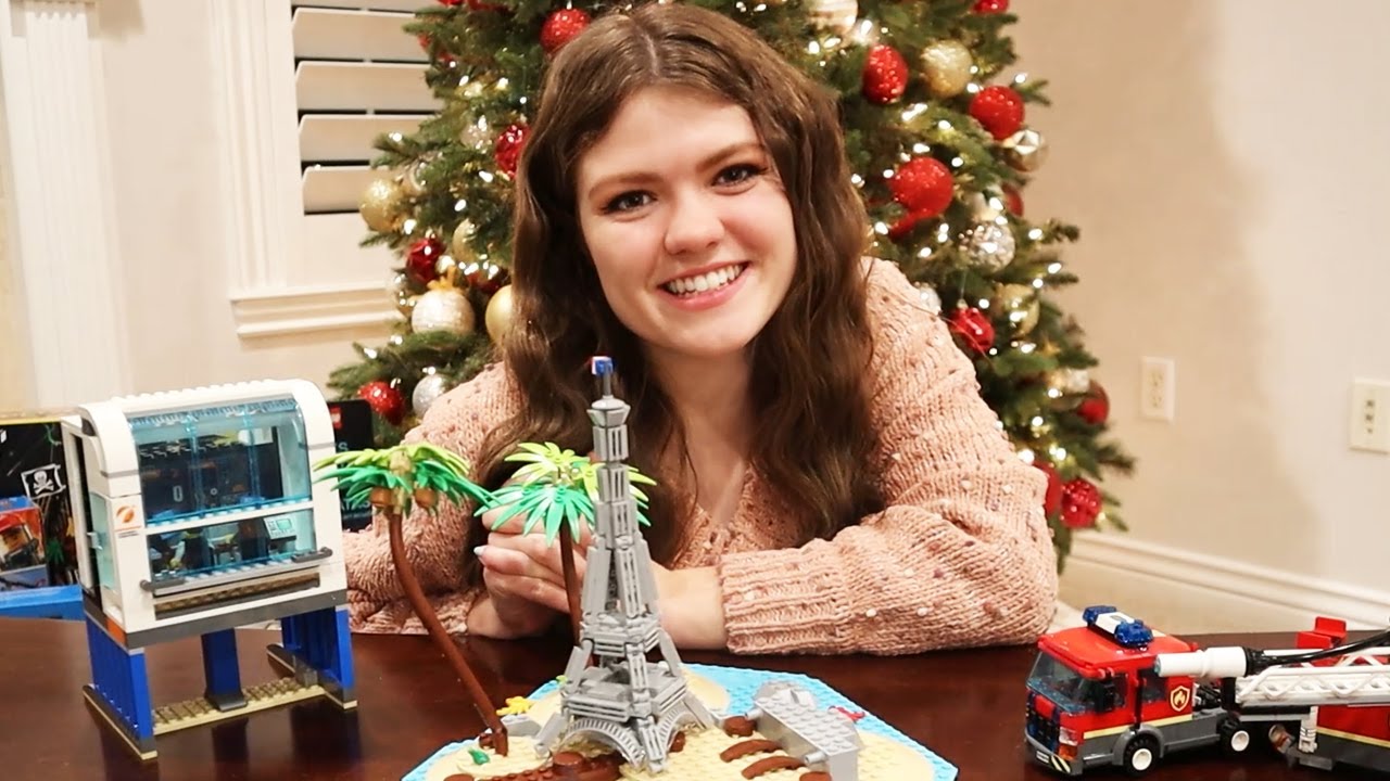 I Built My Favorite Place To Be! LEGO Girls Building Challenge! - YouTube