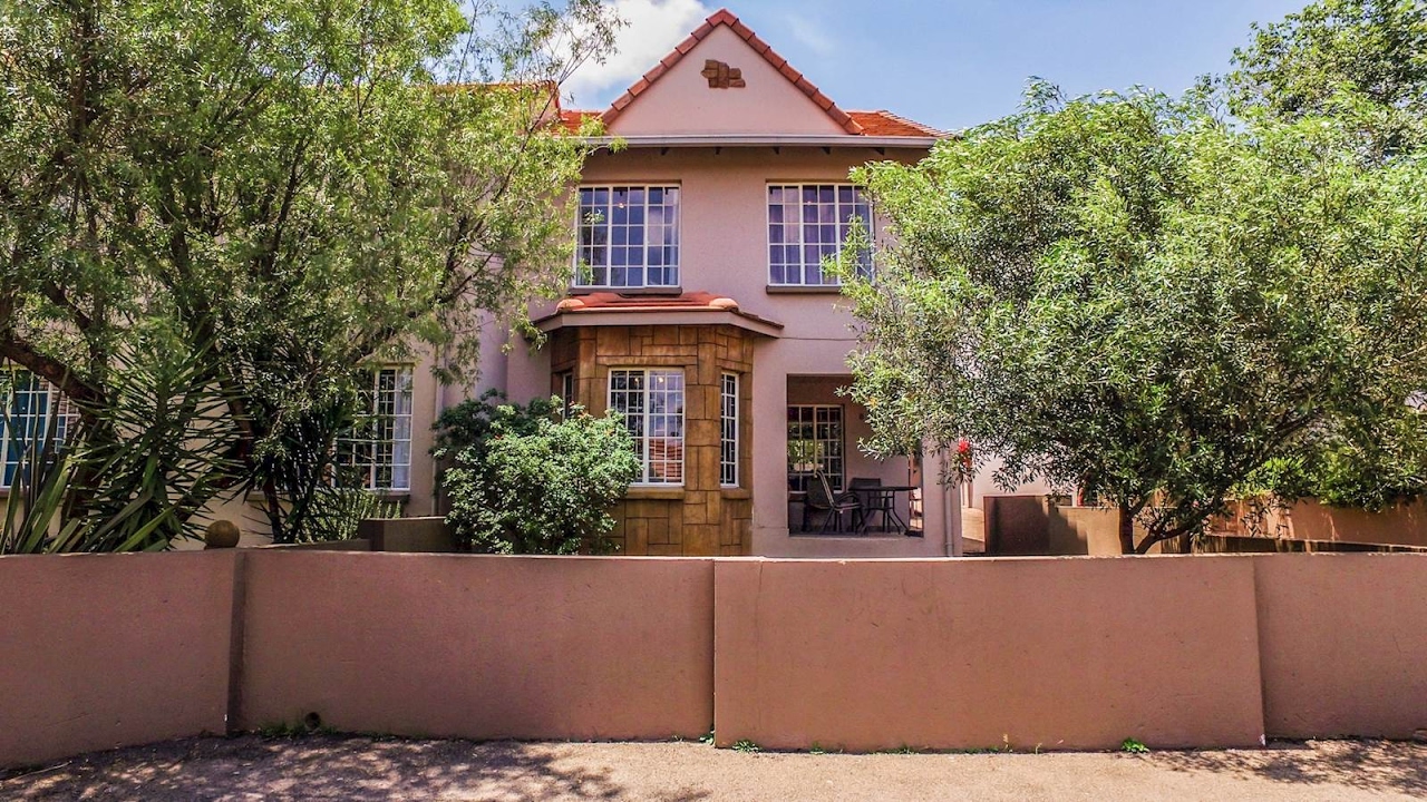 3 Bedroom Duplex for sale in Gauteng | East Rand | Edenvale | Edenglen ...