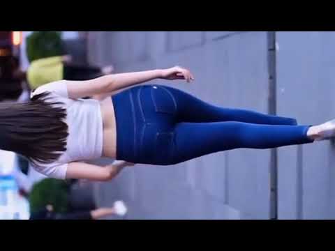 Model cantik seksi sangat menggoda