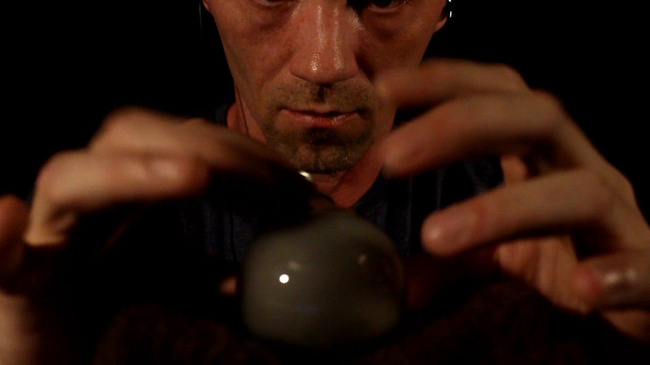 Light Bulb and Moss Stone Tapping ASMR 3Dio 60 FPS - YouTube