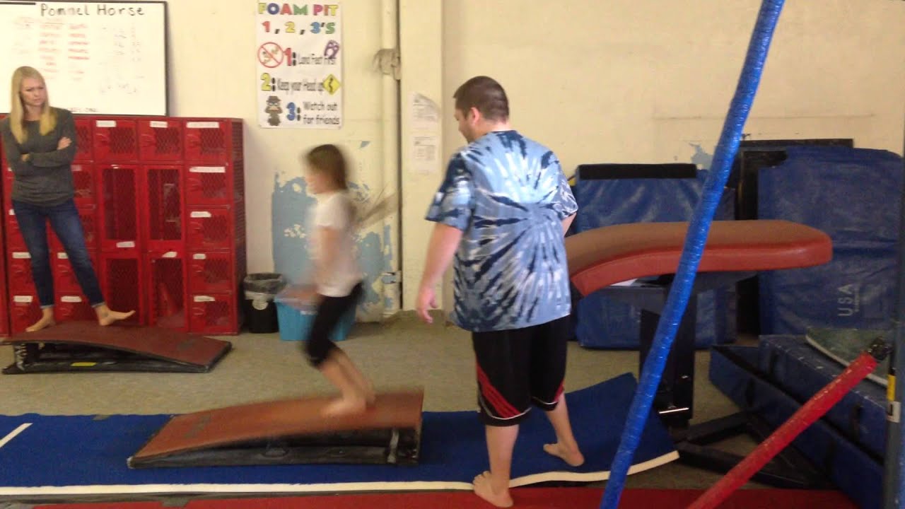 Vault spotting: Squat ons on the table - YouTube